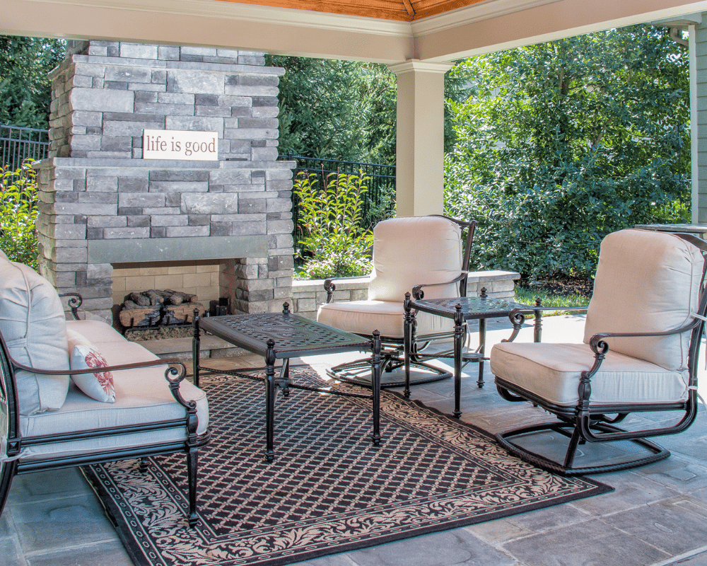 How to Enhance Your Outdoor Entertaining Area for You and Your Guests